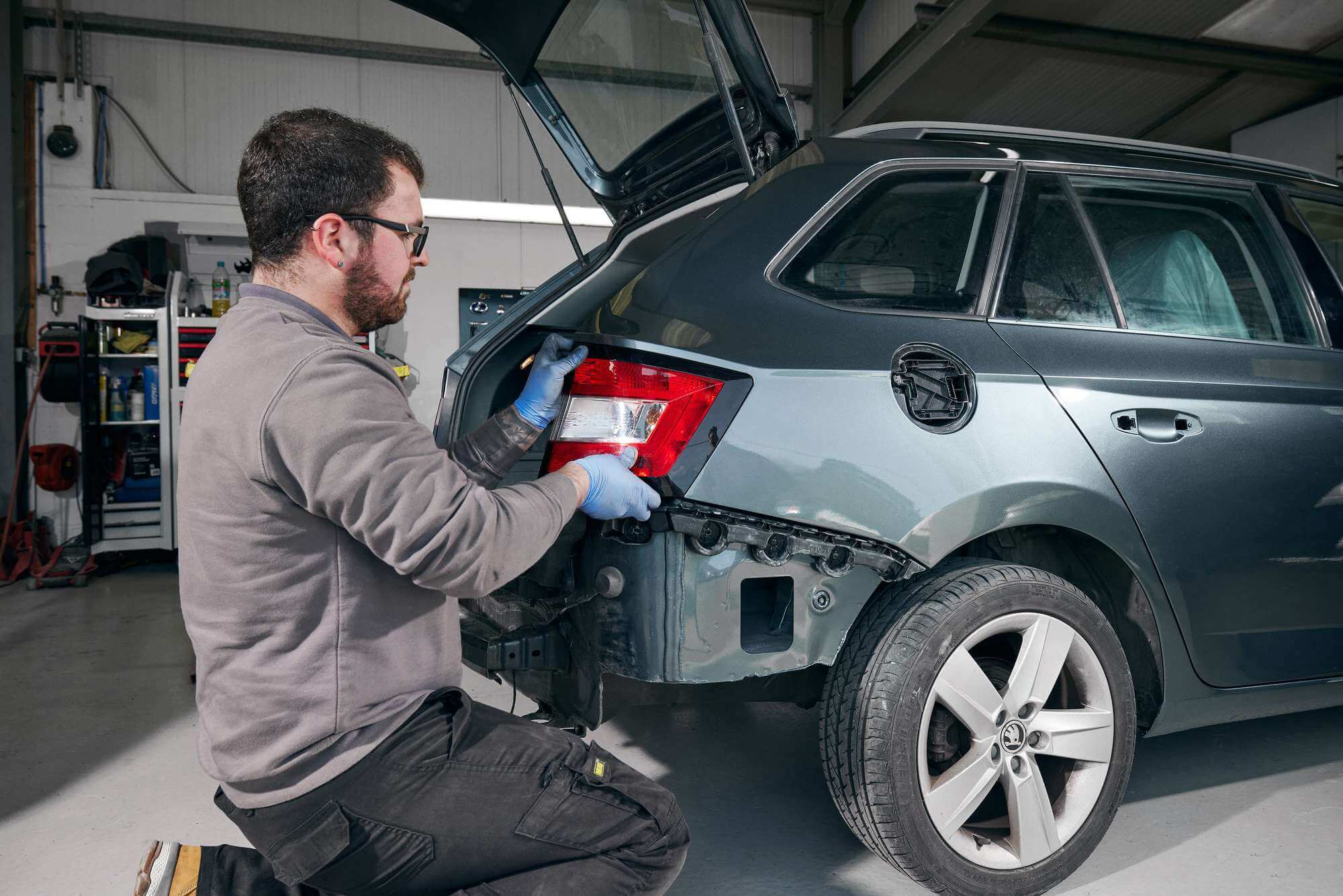 Find Us | Custom Coachworks | Vehicle Damage Repairs in Sussex